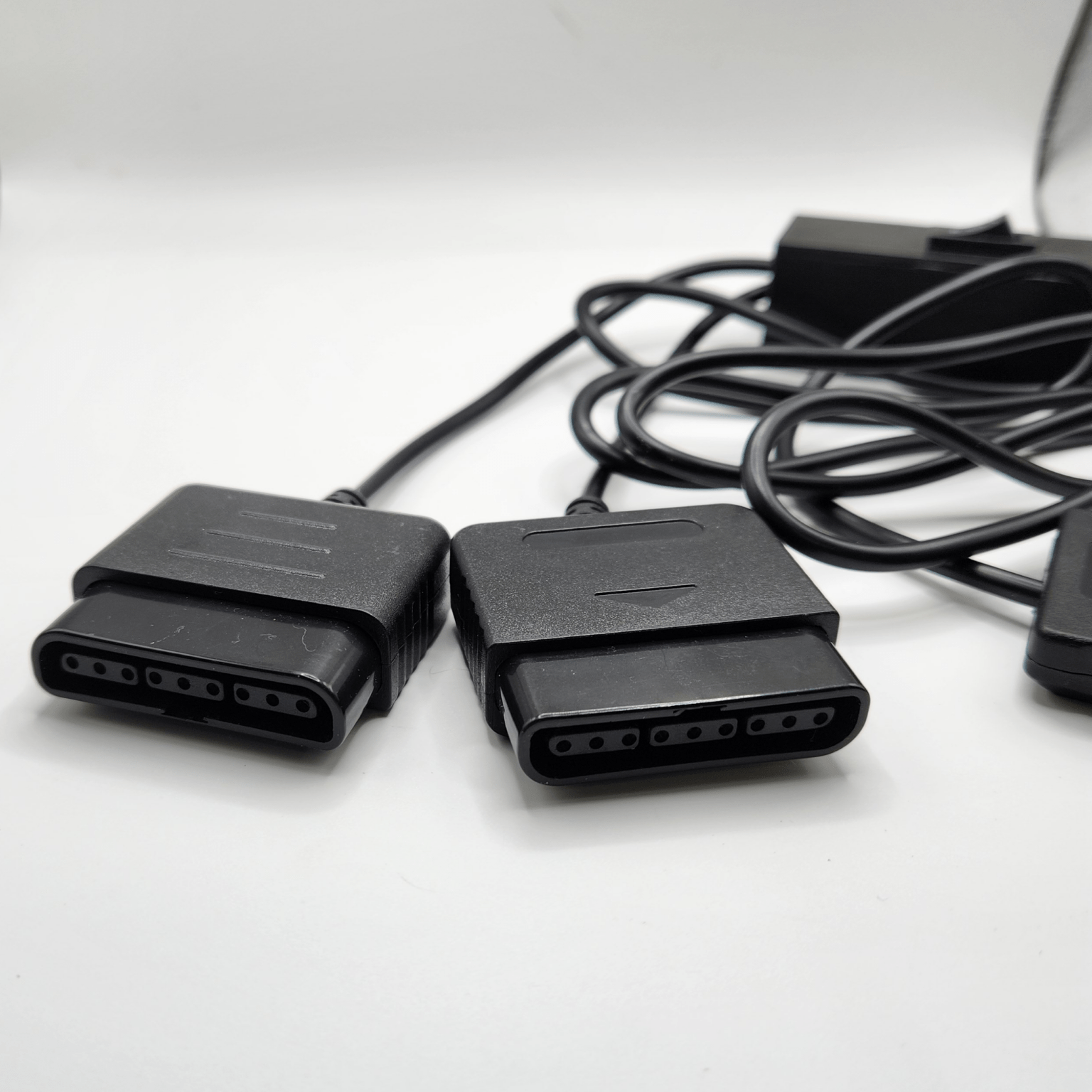 PlayStation 1/2 Controller Splitter - RetroSpy Technologies